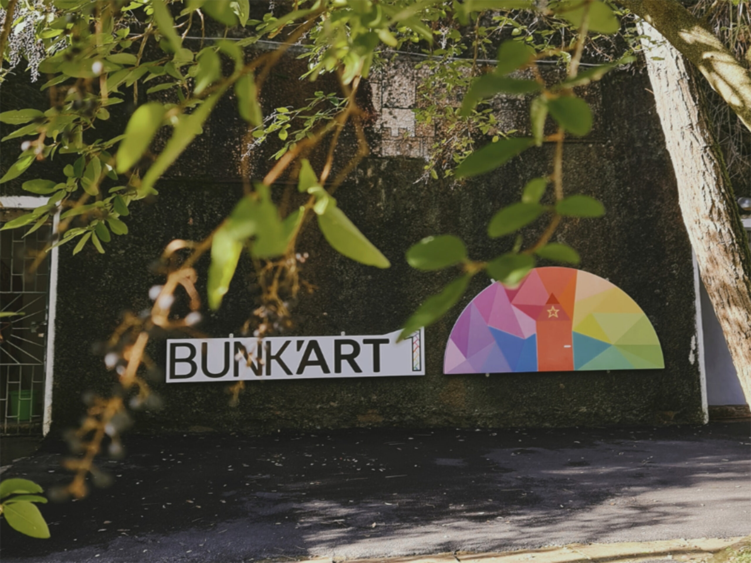 Tour de Tirana Comunista y Bunkart 1 - Guía español en Albania